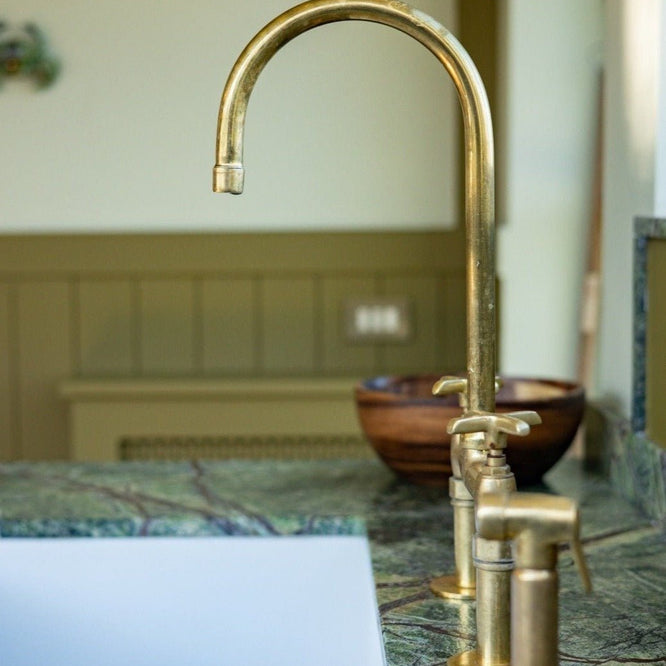 Kitchen Faucets – Brasspure